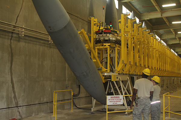 WATCH: F-35 Jets To Join F-22 Raptors That Now Nest In A New Airbase ...