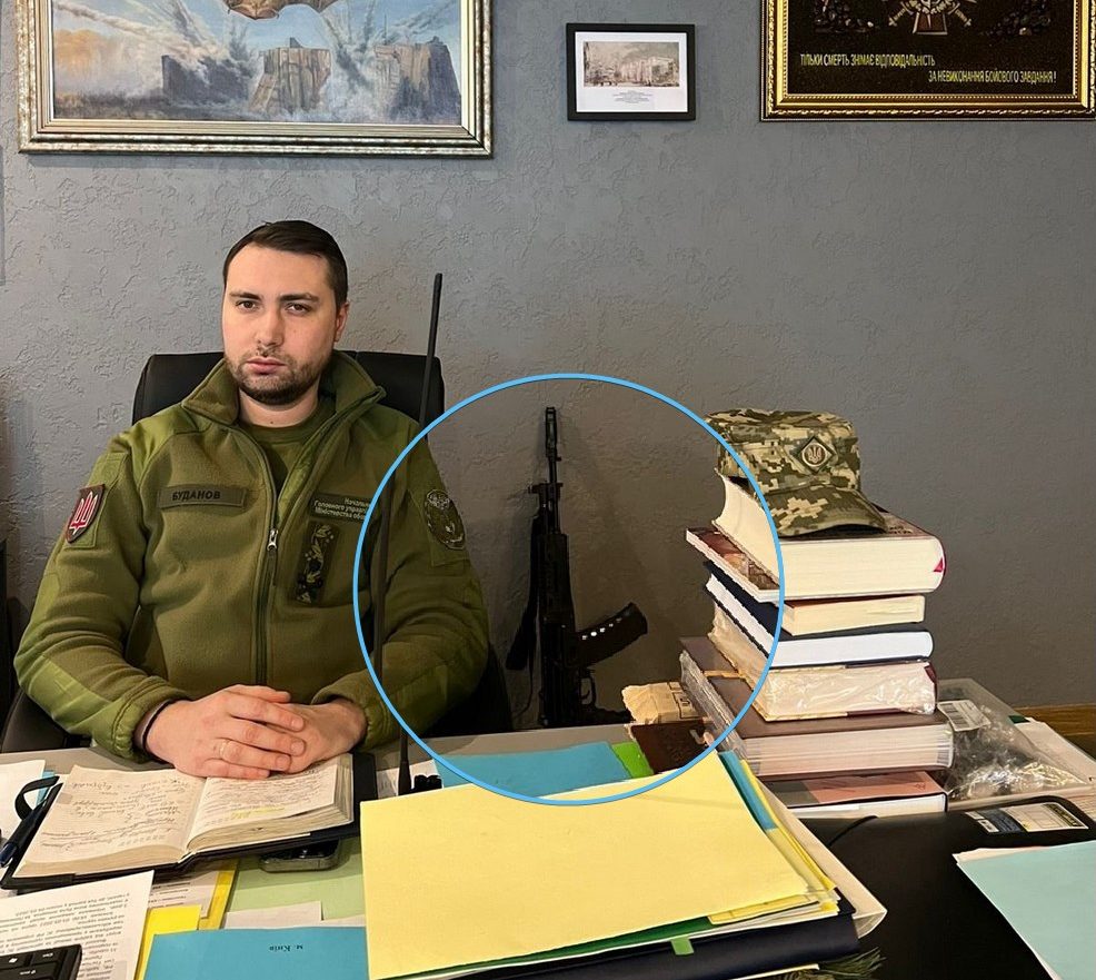 Ukraine s Trophy Hunters Images Of Top Officials With Seized ukraine-s-trophy-hunters-images-of-top-officials-with-seized