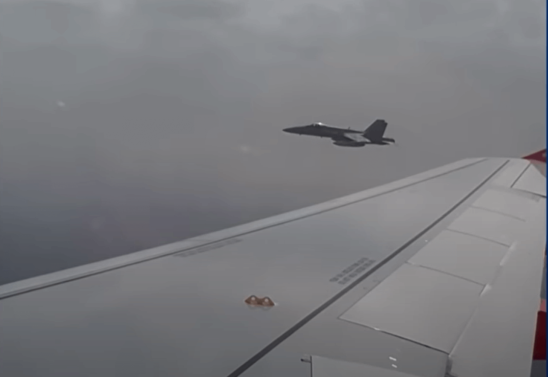 F-18 Fighter Makes 'Deadly Maneuvers' To Intercept A Passenger Aircraft ...