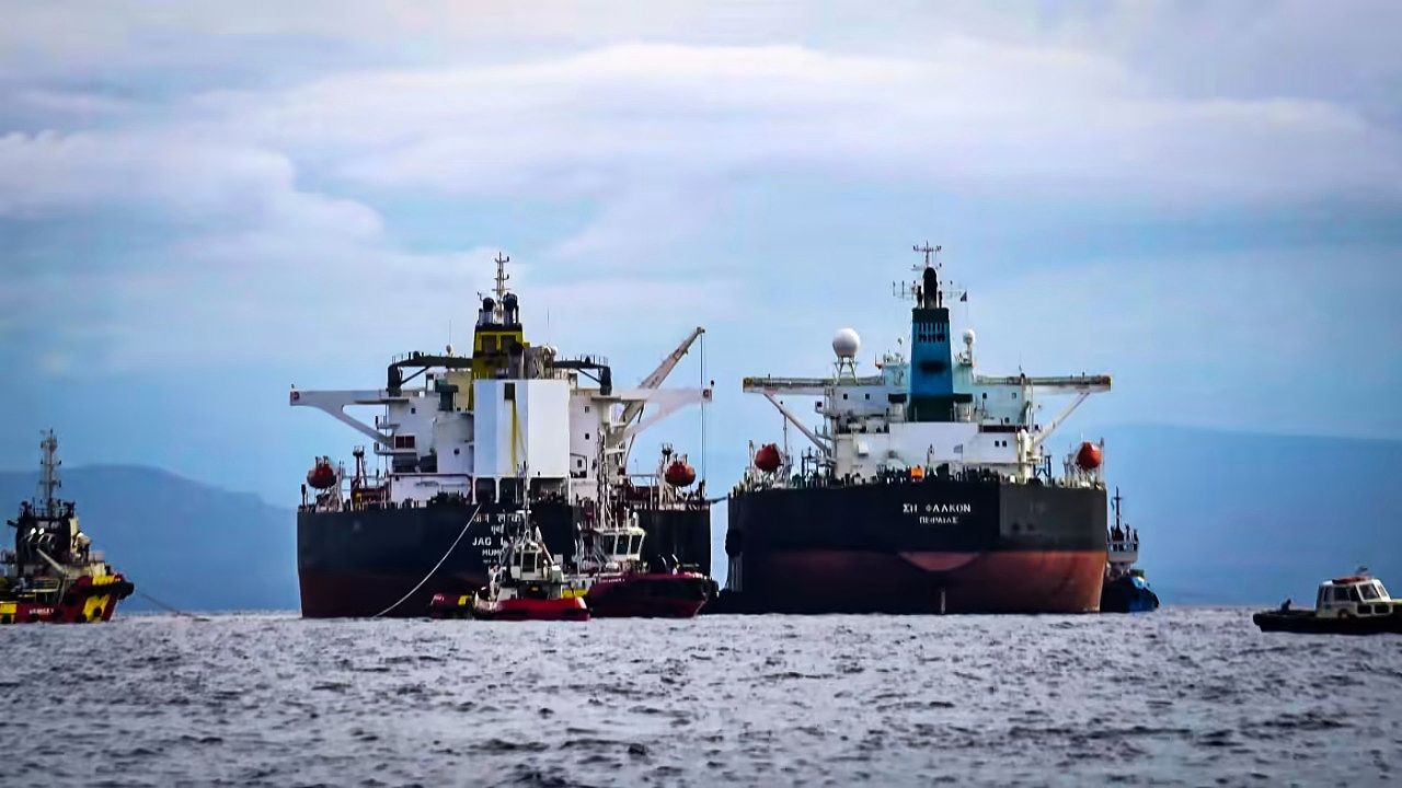 U.S. Seizes Russian-Flagged Oil Tanker Linked To Venezuela Despite ...