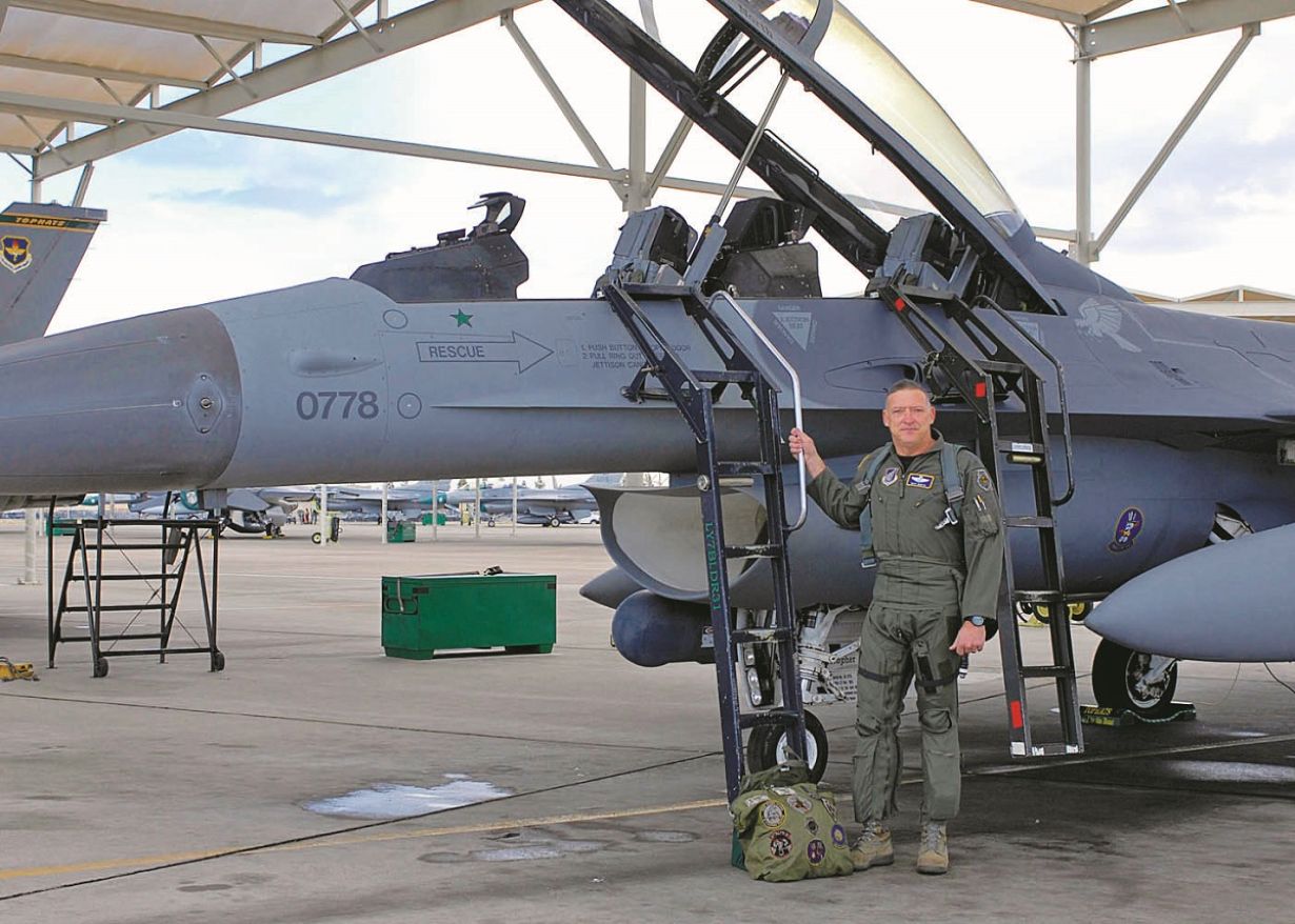 CLEARED TO KILL! How US Air Force Pilot Scored The First Kill For F-16 Viper & AIM-120 AMRAAM In ...