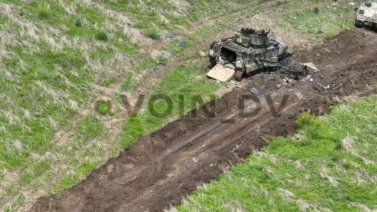 Seized US Bradley IFV 'Paraded' In Moscow; Russian Public Gets Unique ...