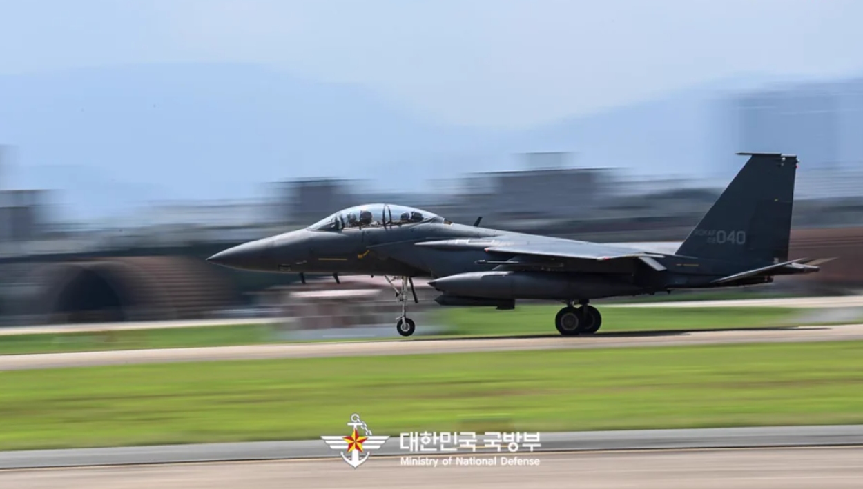 Light Combat Aircraft: US-Backed FA-50 Takes A Clear Lead, JF-17 Banks ...