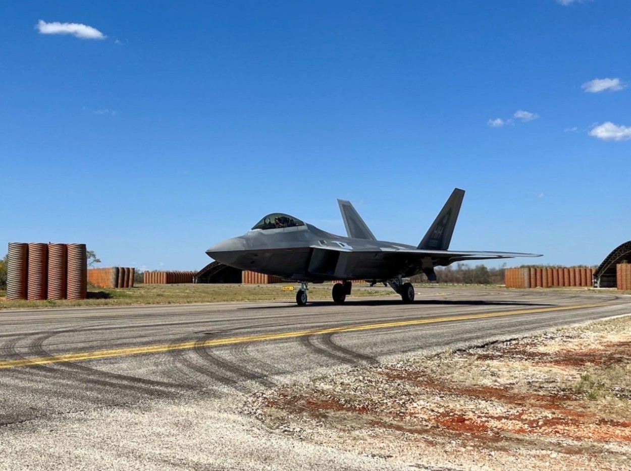 Amid Israel War, US Air Force's Fighter Pilots Plagued By Aging Trainer ...