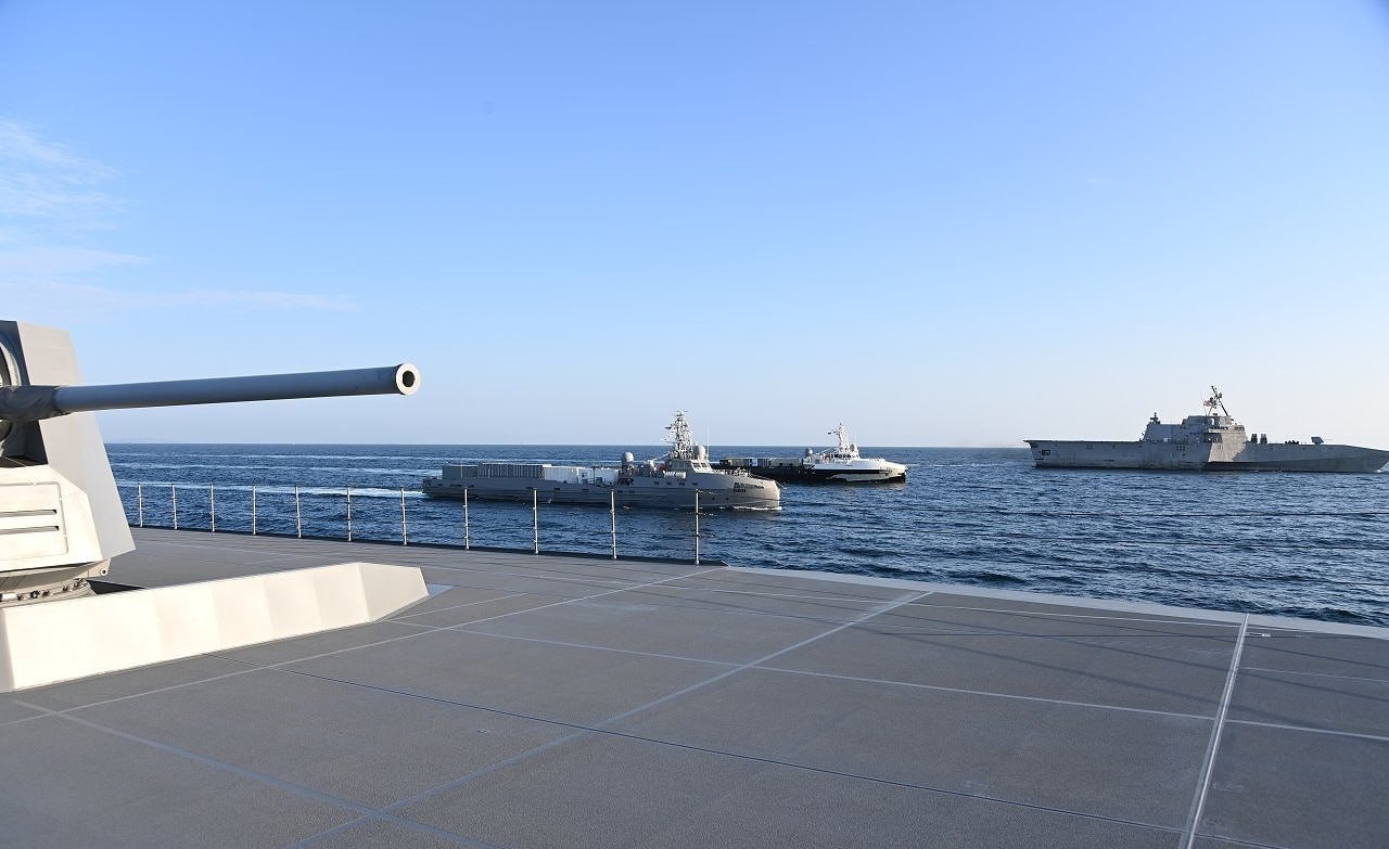 Ocean Wingman! US Navy Wants Large USVs To Fire Missiles, Carry Extra ...