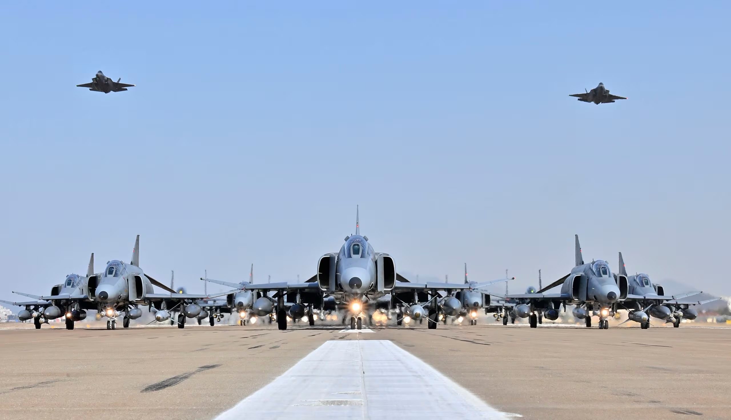 South Korea's F-4E Phantoms Hold Last Elephant Walk Amid N.Korean Threats; To Be Replaced By F-35s
