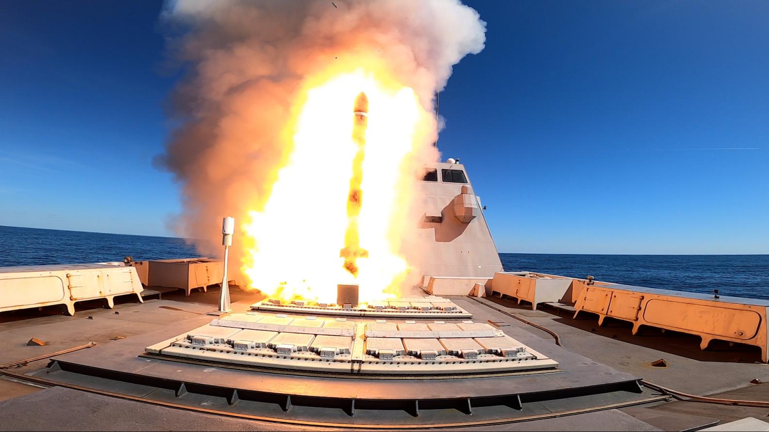 French Navy 'Pulverizes' Land Target With Synchronized Cruise Missile ...