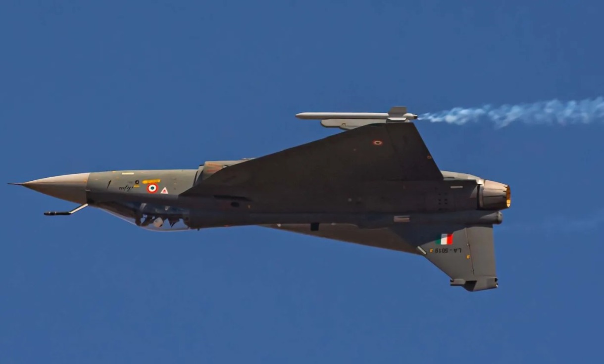China's J-10C, India's LCA Tejas 'Lock Missiles' For Egypt Deal; Report ...