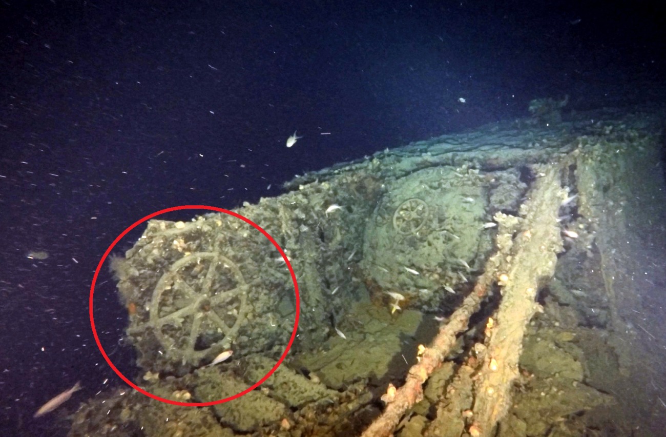 On Way To Beirut, British Submarine Hit By Mine, 64 Killed: The ...