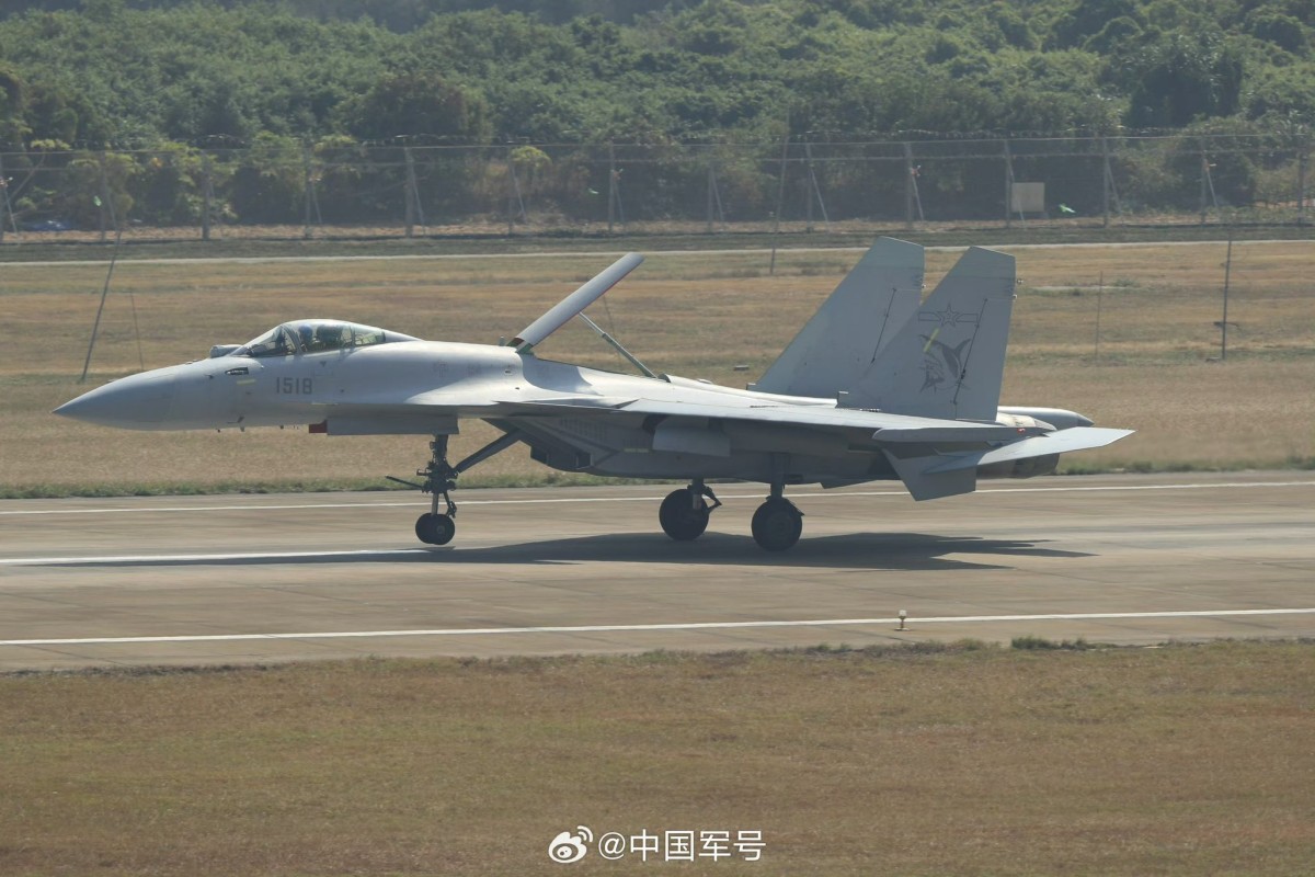 "Most Advanced Flanker" -- China’s Catapult-Capable J-15T Fighter Lands ...