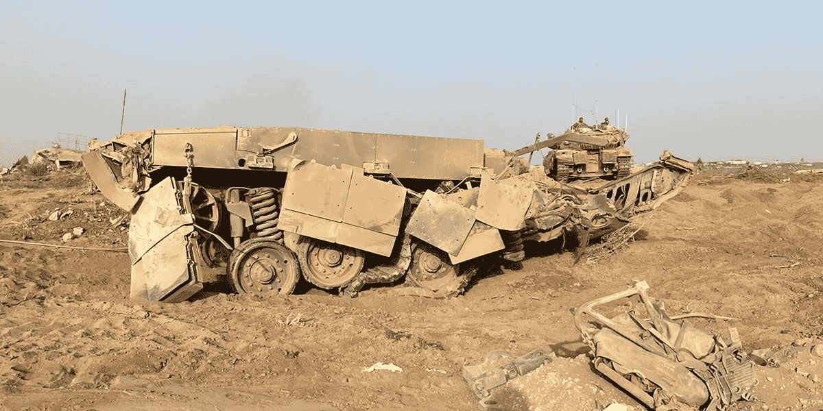 Israel's Most Advanced Merkava-4 Tank "Bites The Sand" In Gaza, Report ...