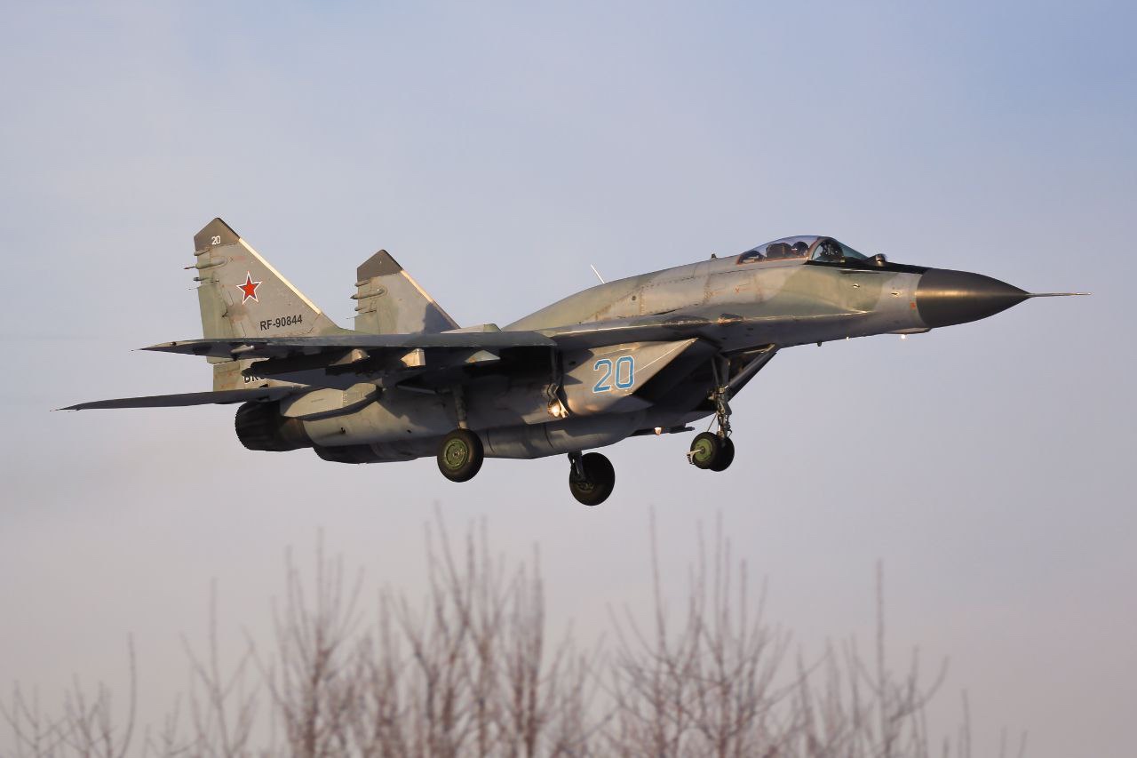 End Of Road For MiG-35? Russian Aerobatic Team Get Upgraded MiG-29SMT ...