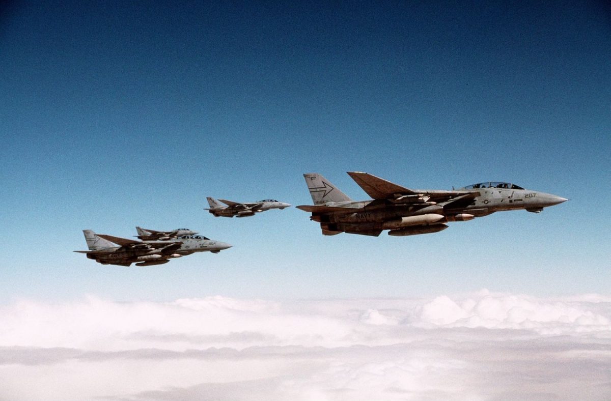 Freak Shootdown When Us Navy Fighter Jet Shot Itself Down Recalling 4476
