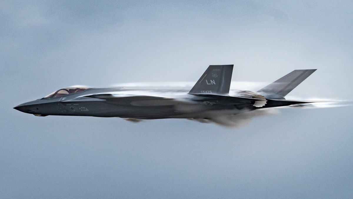 F-35 Stealth Fighter – A Tech Blunder Or Revolutionary Leap In Air ...
