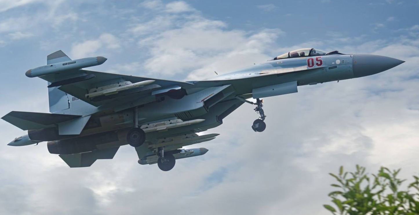 Su-35’s "Deadly Upgrade"! Designed For Su-57, Russia's New R-77M AAM ...