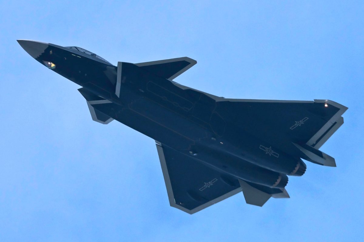 China's J-20 Goes "One Up" On F-35 & F-22 ! Likely To Become World's ...