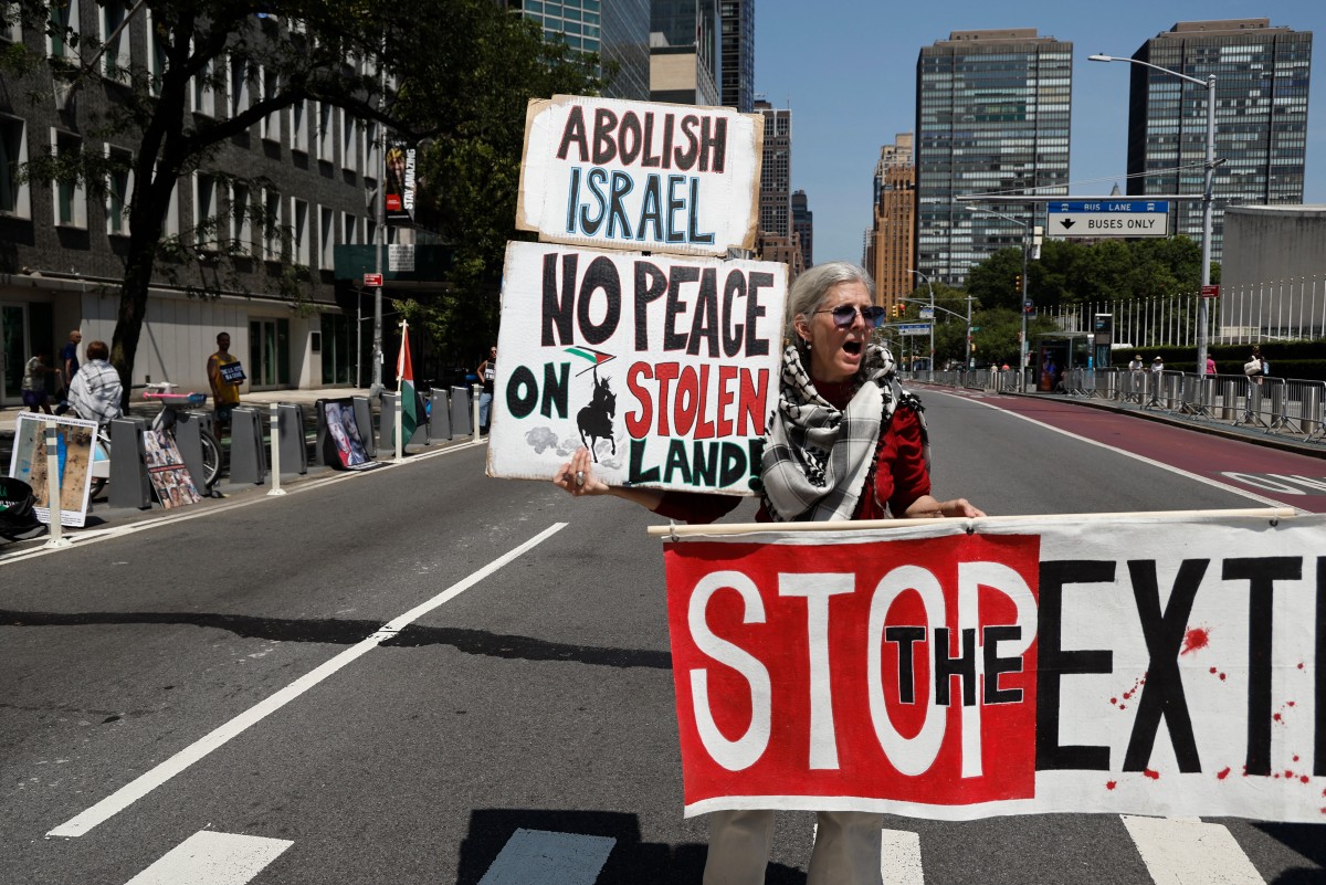 Gaza War Hits Israel's Firms As Norway Sovereign Wealth Fund Drops ...