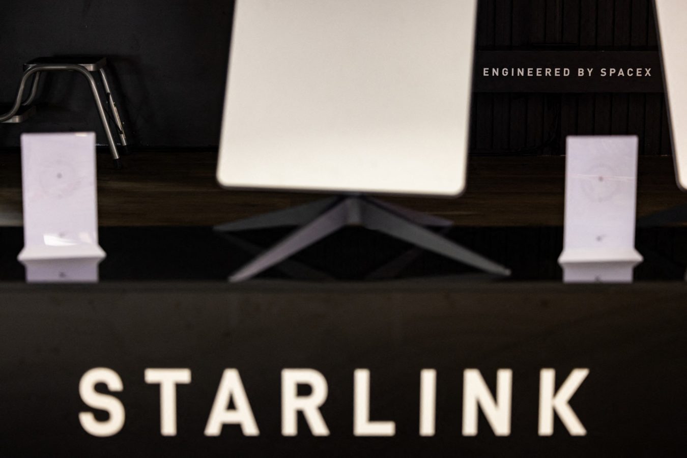 Starlink Cut-Off Leaves Russian Troops “Blind” — Moscow Launches ...
