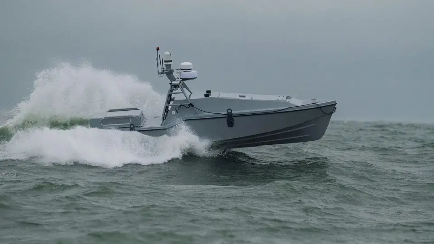 1st Known Rescue Drone Boat! Saronic Corsair 'Sea Drone' USV Rescues 2 ...